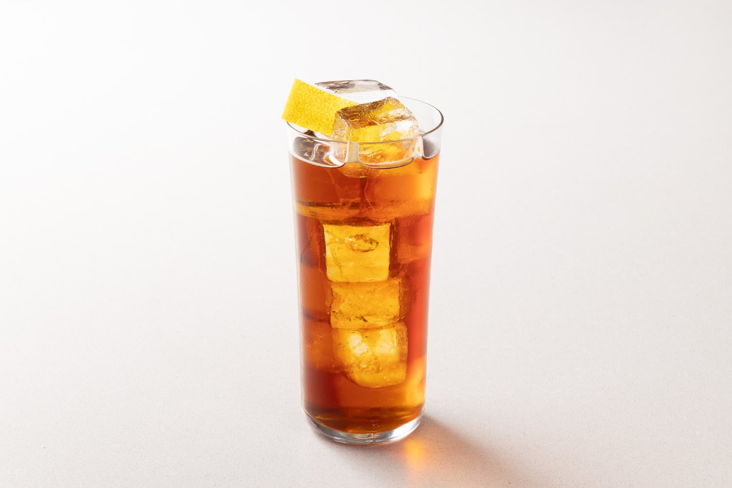 Soccia!: long drink con Sorbole e chinotto